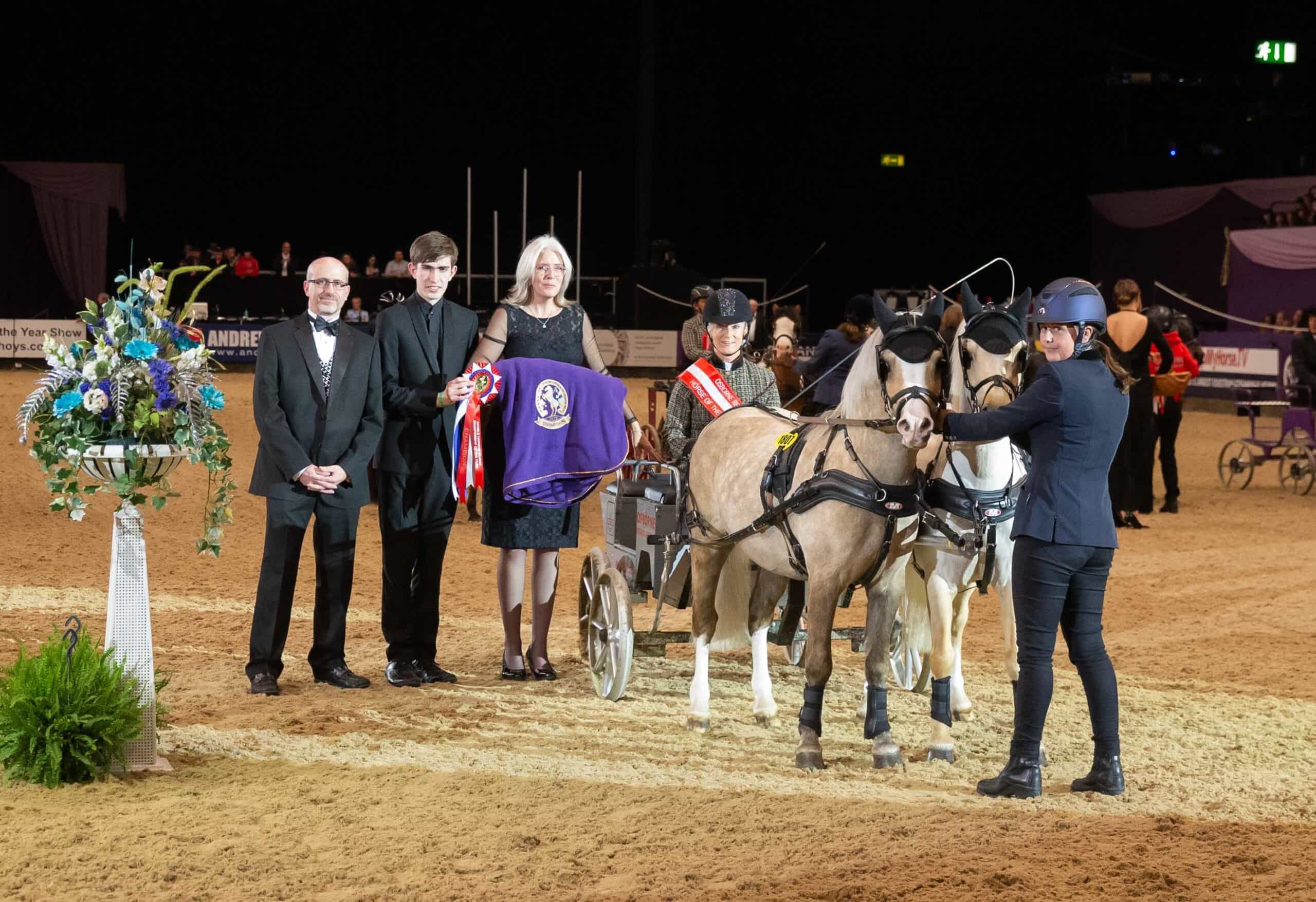 Woody & Buzz race to victory in the Osborne Refrigerators Double ...