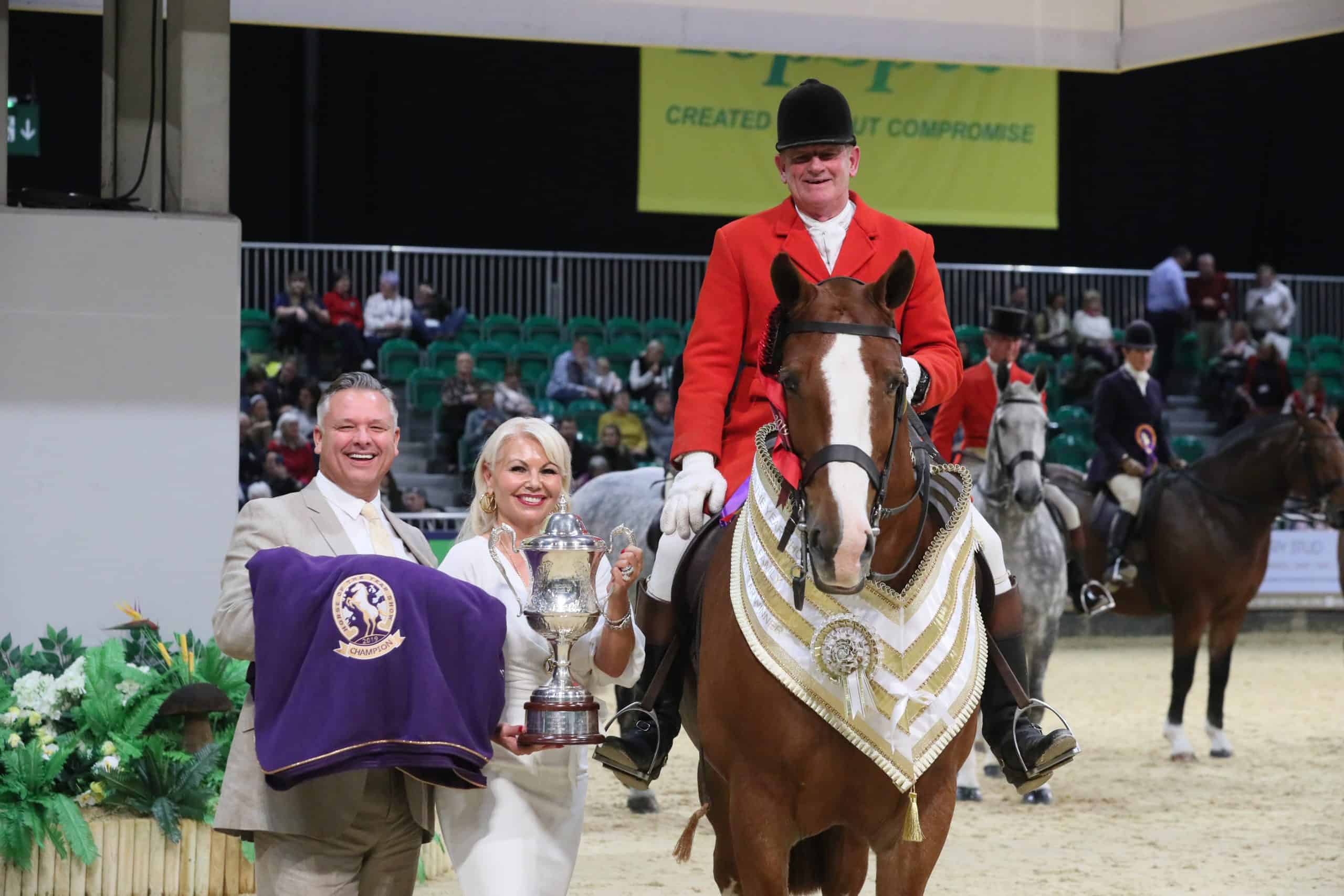 The Leeman Family celebrate ten years of Maxi Cobs at Horse of the Year ...