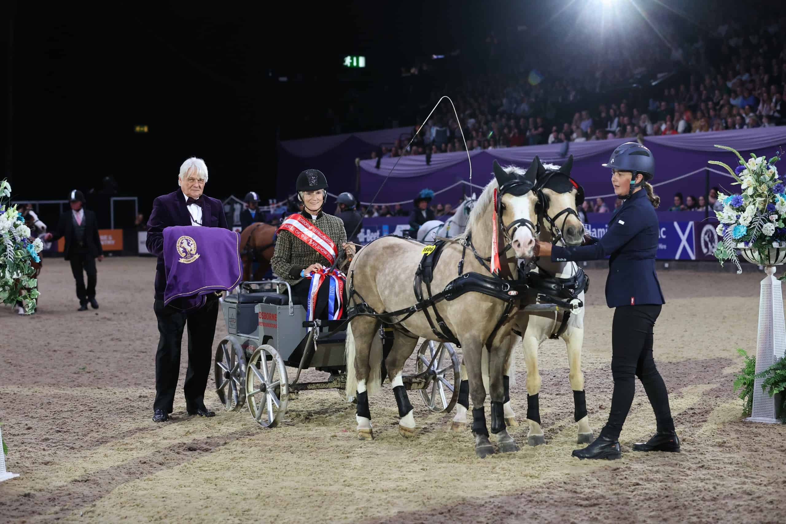 Woody & Buzz dominate the Osborne Refrigerators Double Harness Scurry ...