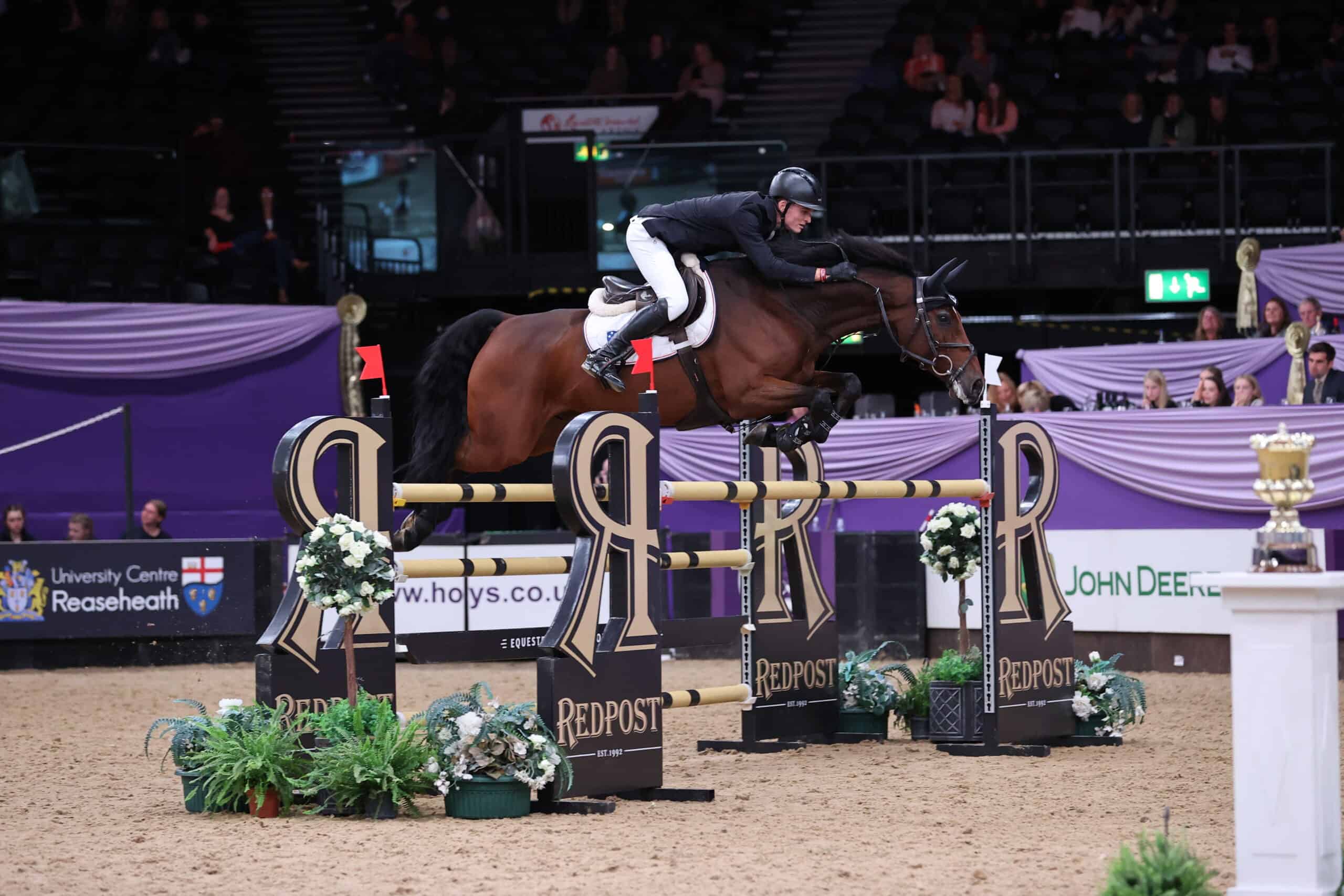 Redpost Equestrian Renew Sponsorship of the Senior Foxhunter ...